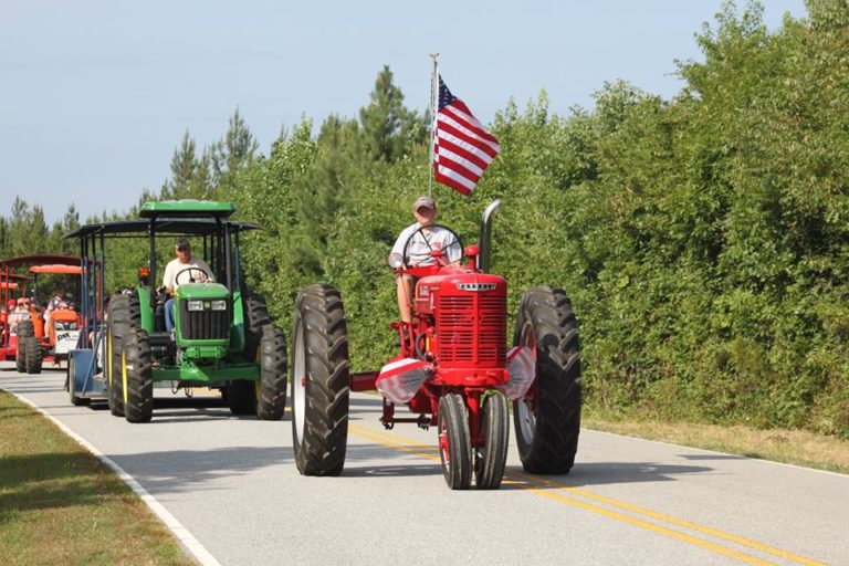 SEOTR Tractor Ride - Denton Farmpark