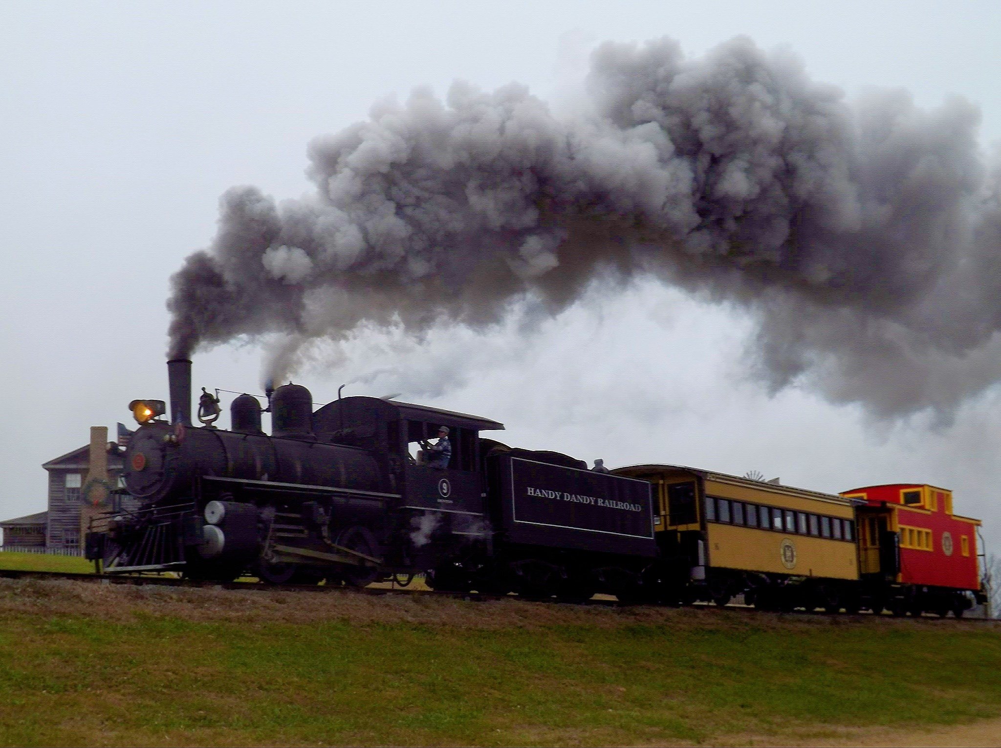 Handy Steam Locomotive - Denton FarmPark