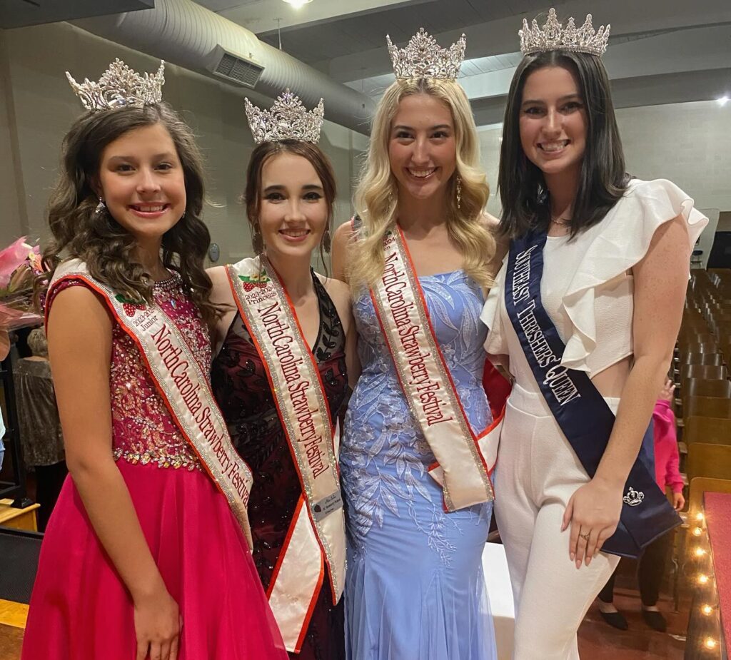 Southeast Thresher's Queen Pageant - Denton Farmpark