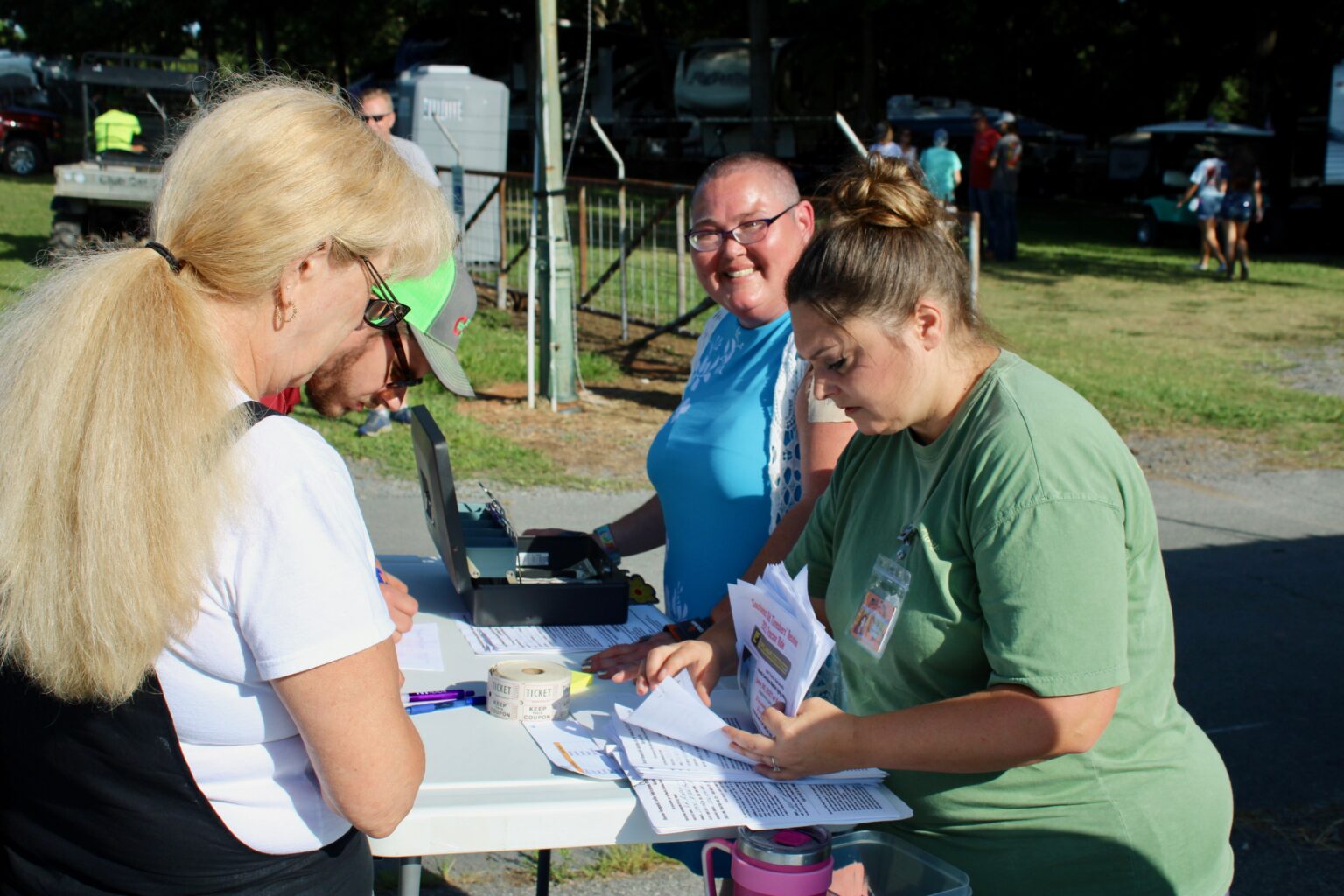 SEOTR Tractor Ride - Denton Farmpark